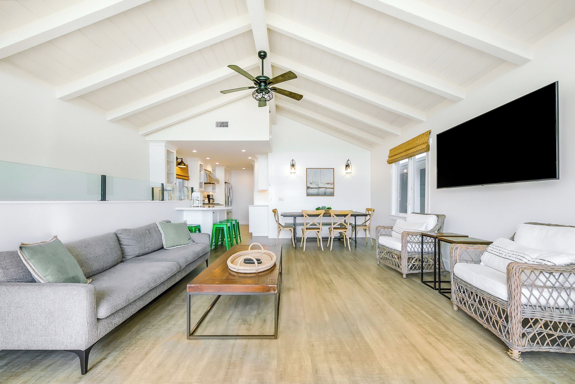 Great 4 Families, Walk 2 Beach And Bay W/parking! - Newport Beach, CA