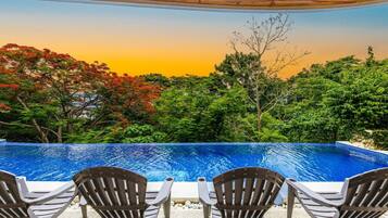15 piscinas externas