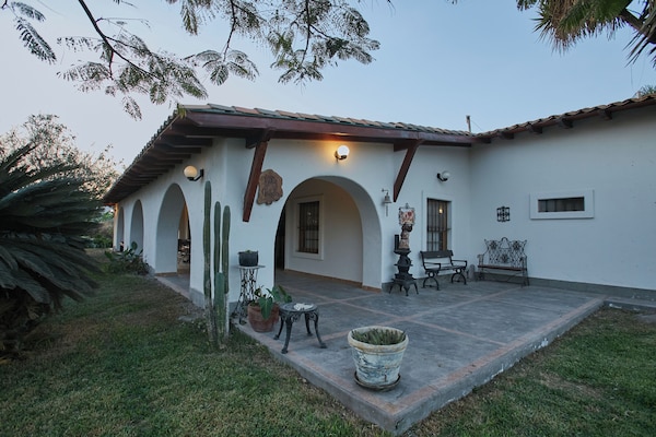 Nature Retreat 4br With Pool In Cañete - Quilmaná