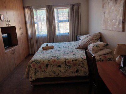 White Rose GuestHouse