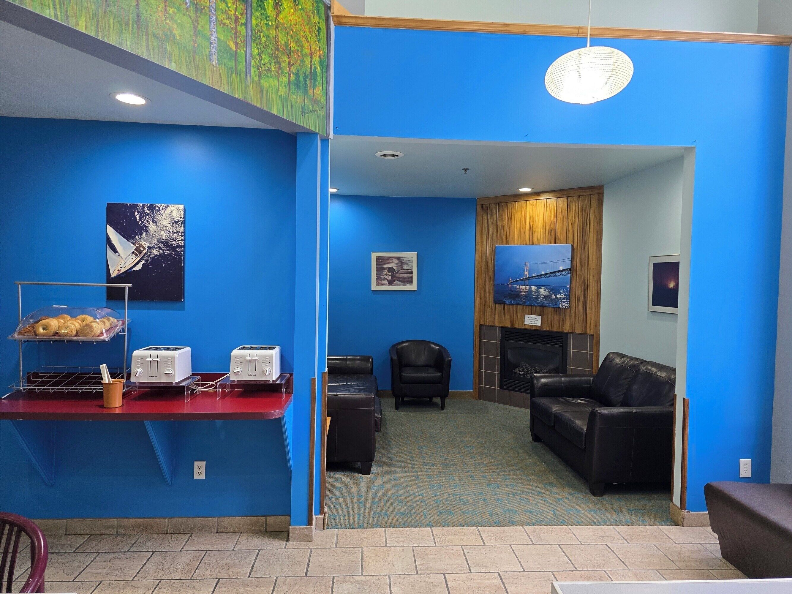 Roomy King Suite Near Tawas City Parks, Beaches & Lake Huron - East Tawas, MI