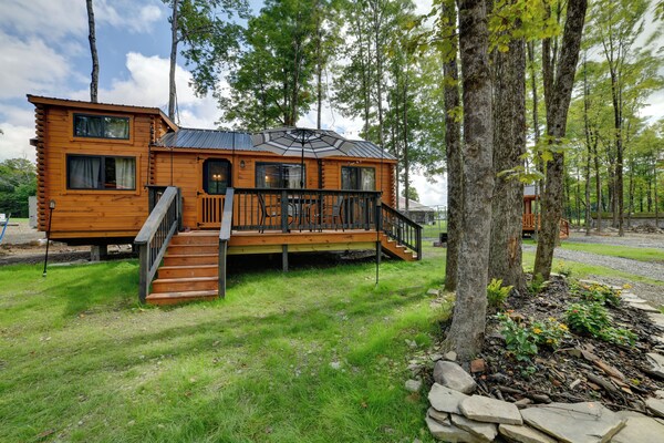 Hiking/biking Trails On-site! Rustic Oxford Cabin - State of New York