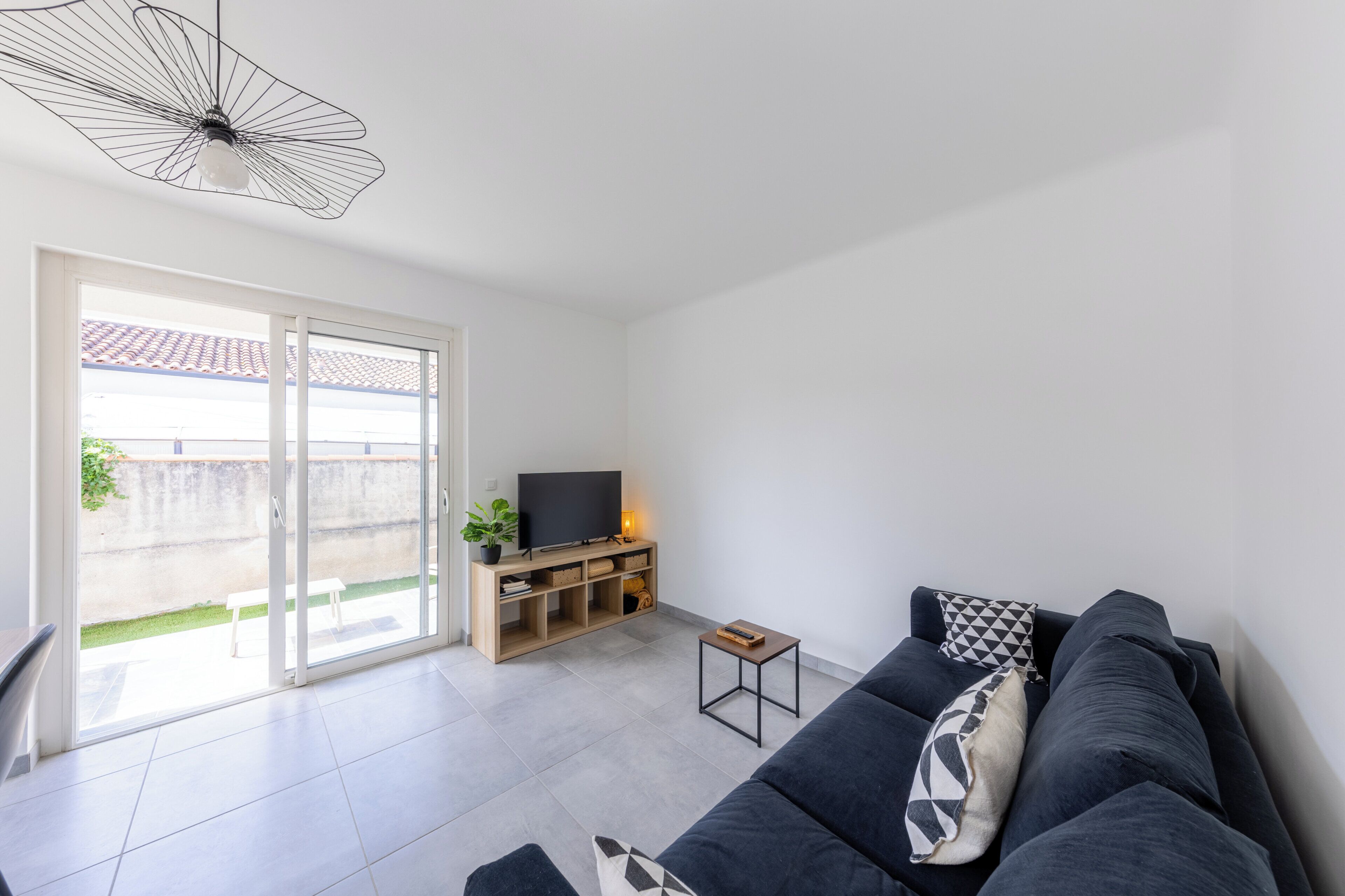 Contemporary Home Between Marseille And Aix-en-provence In A Quiet Neighborhood - Aéroport de Marseille Provence (MRS)