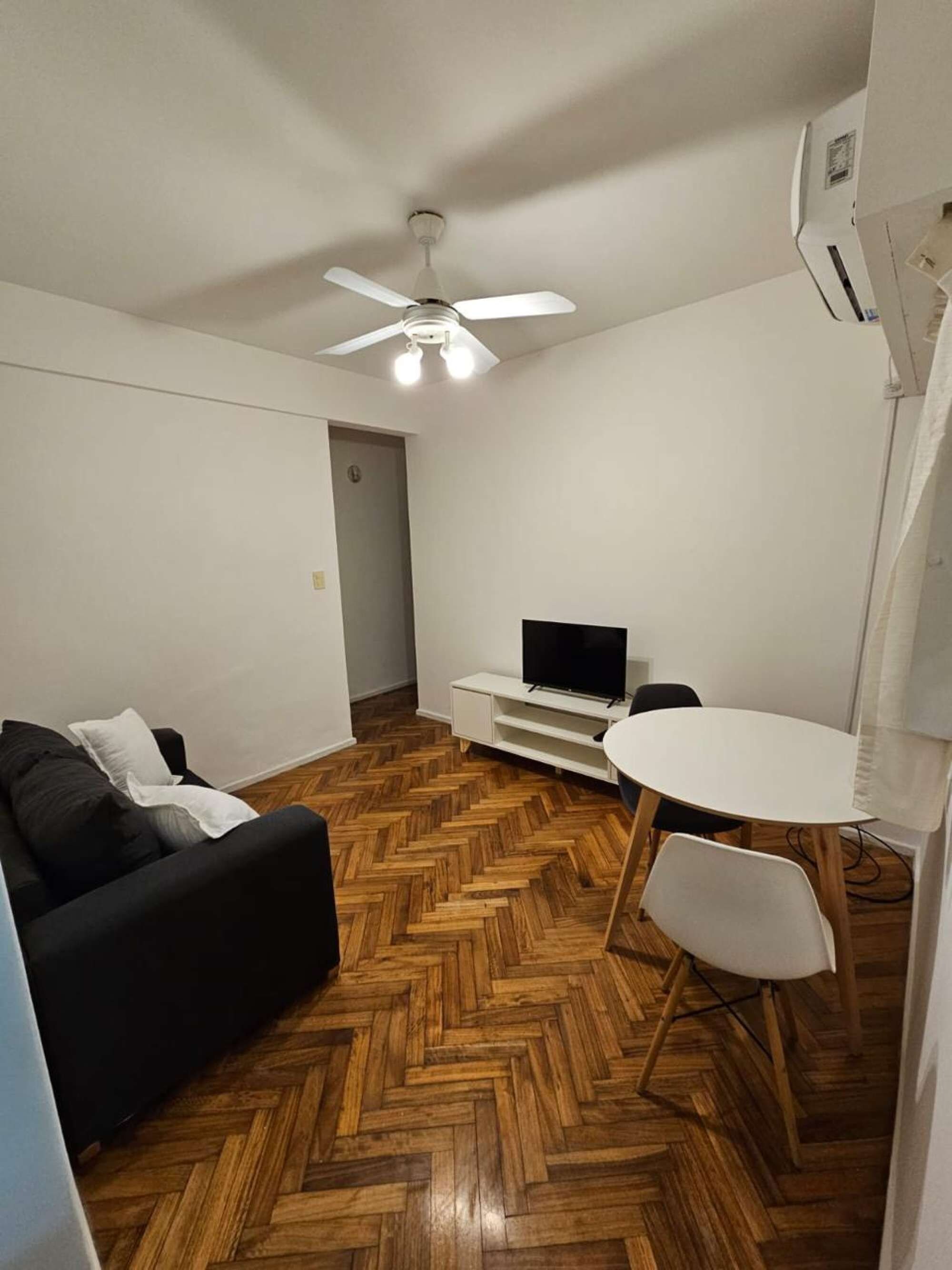 Comfortable And Well-located In Recoleta - Buenos Aires