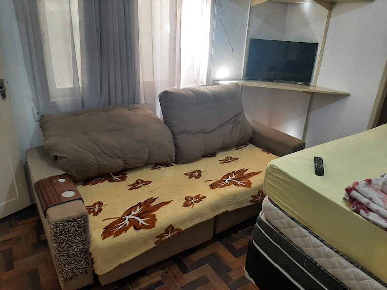 Apartamento Simples Mas Completo Centro Histórico áRea Tranquila - Porto Alegre