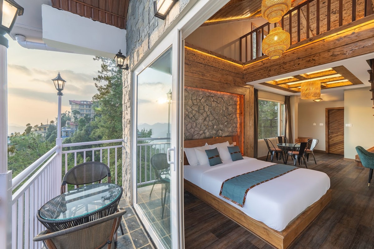 Eclipse Room with Balcony | Wi-Fi