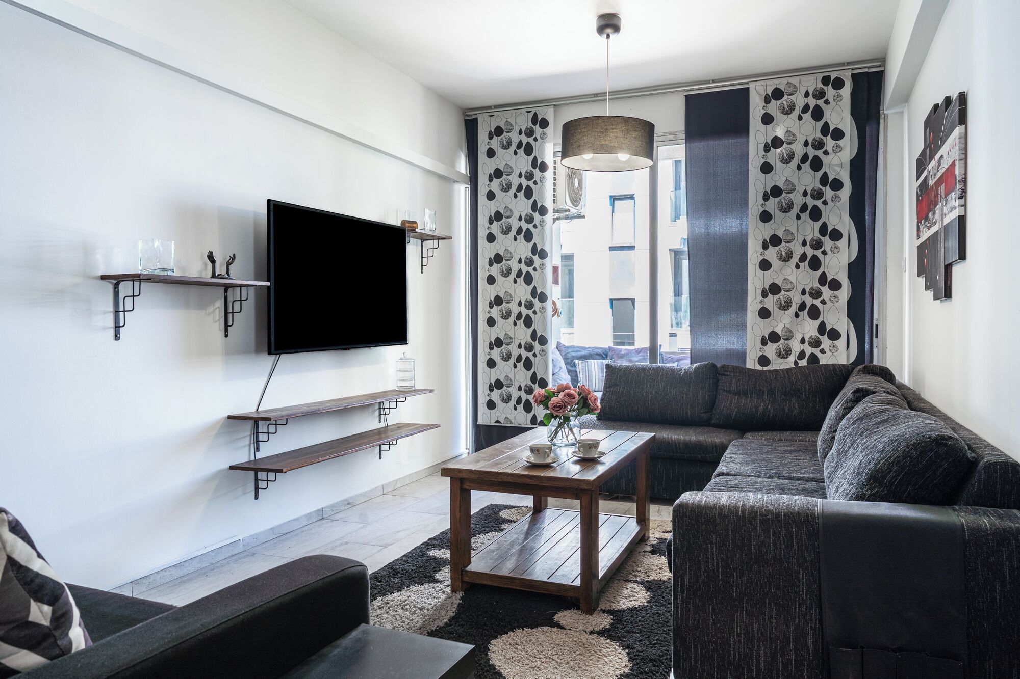 Modern 2br Apartment In Central Limassol  Comfort & Convenience - Limassol