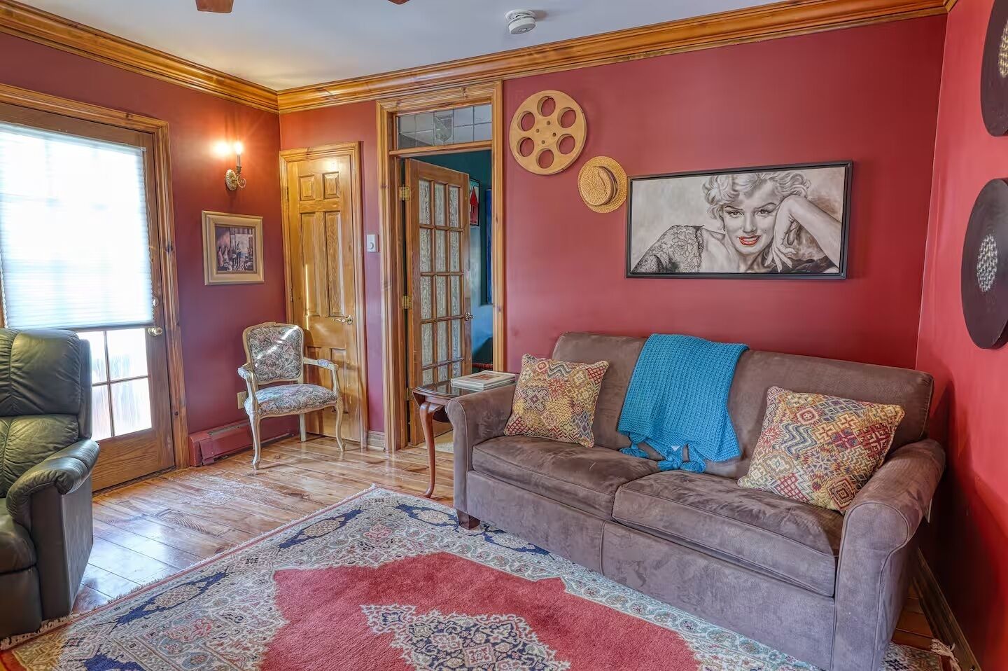 Large Ski Home: Seasonal Pool & Year-round Hot Tub - Ellicottville, NY