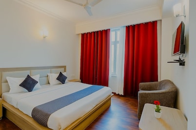 Hotel Ishwar - Managed by AM Enterprises