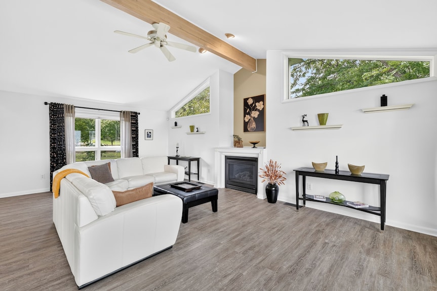 Beautiful Country Getaway With Stunning Views And A Peaceful Setting. - Lake Warren, PA