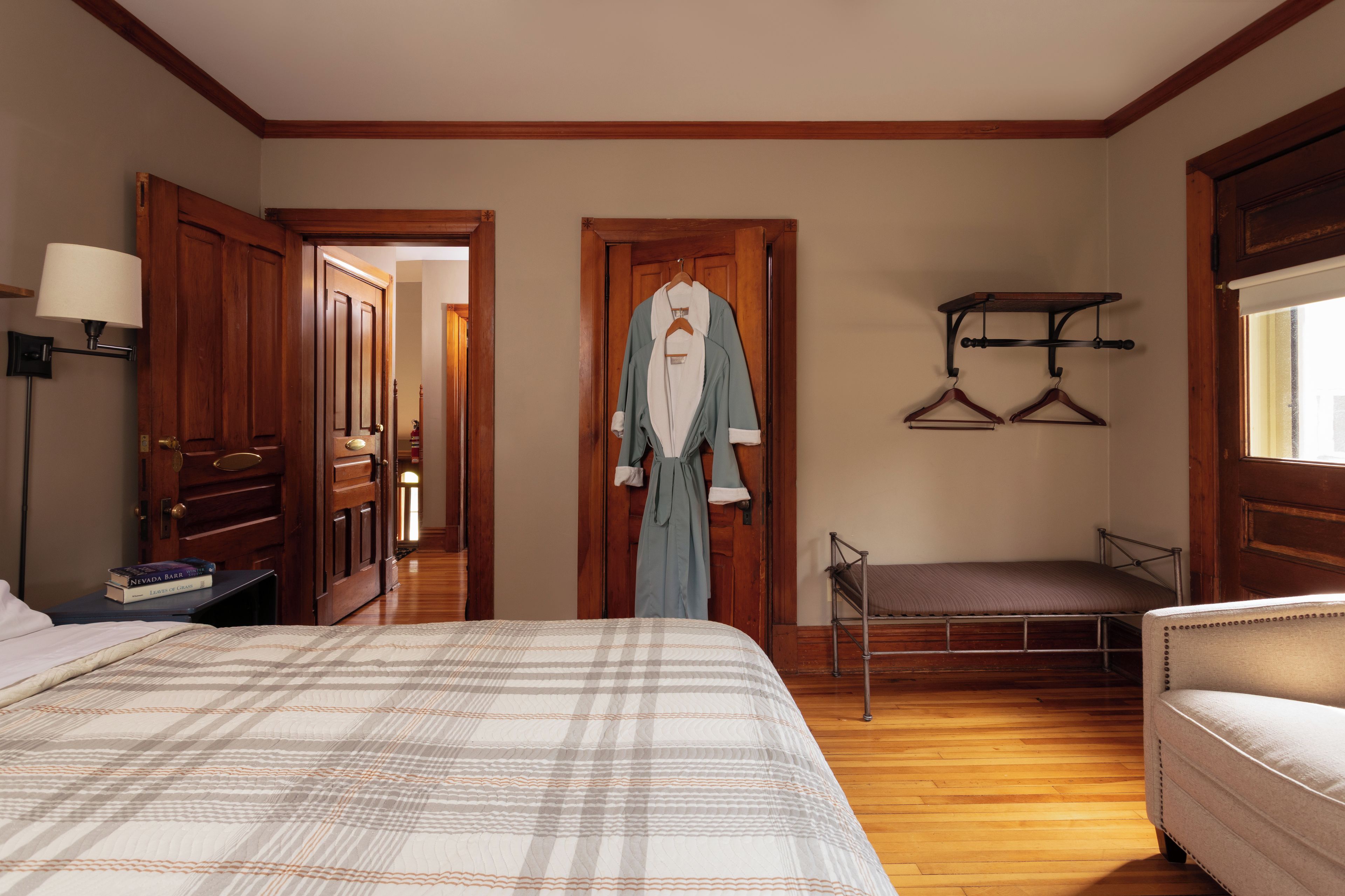 Quarto casal superior, vista para o jardim