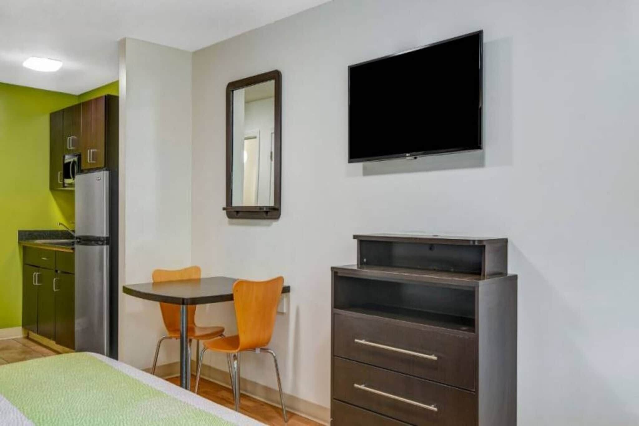 1 King Bed | Non-smoking - Sandy Springs, GA