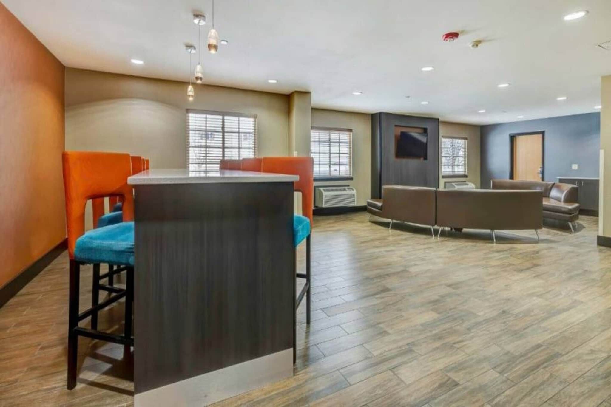 1 King Bed | Non-smoking, Kitchen - Shawnee, KS