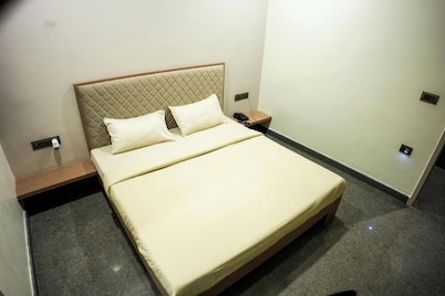 Hotel Crown City - HCC