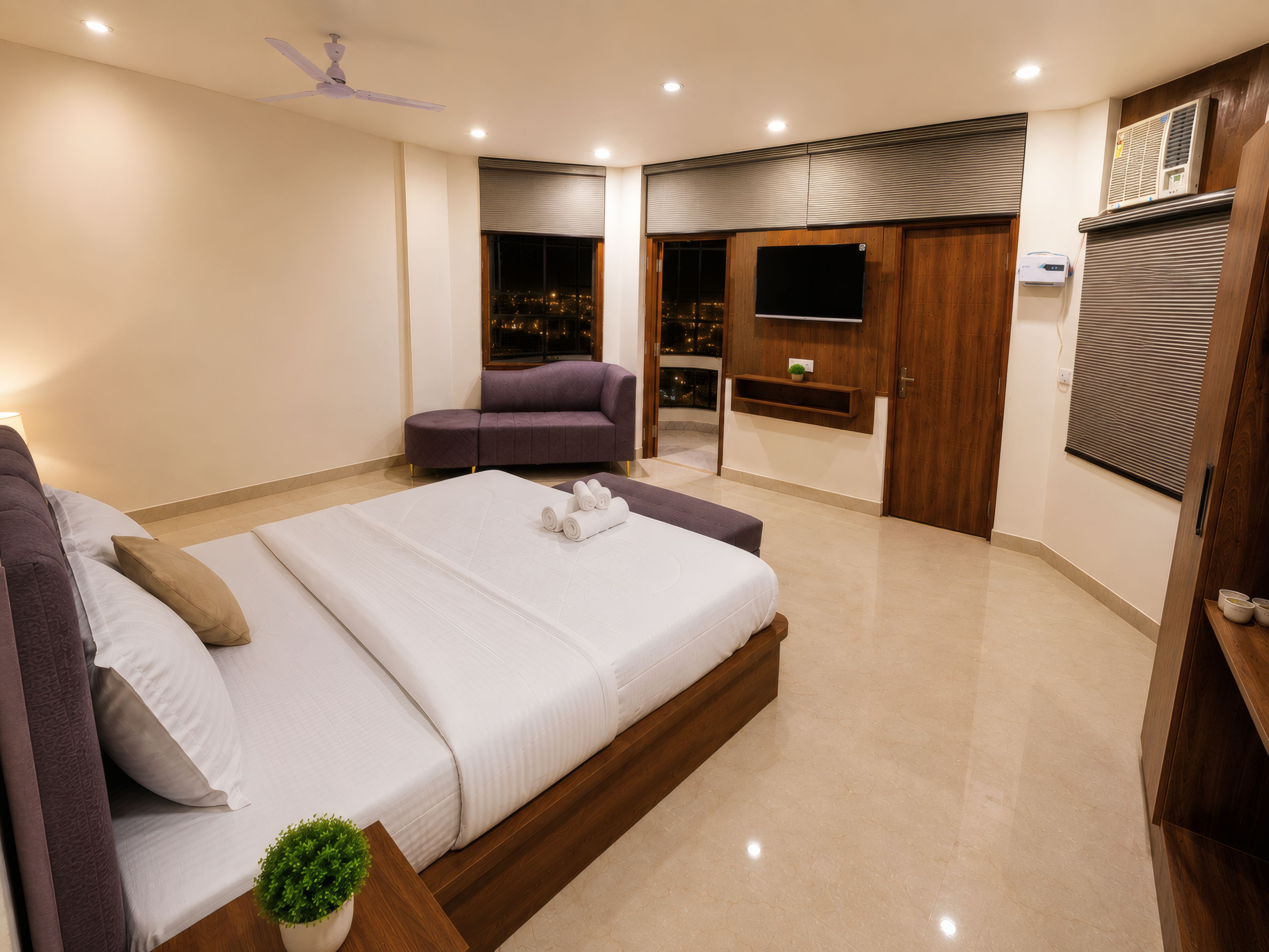 Quarto de Luxo, Vista para a cidade | Ferro/tábua de engomar, Wi-fi grátis 