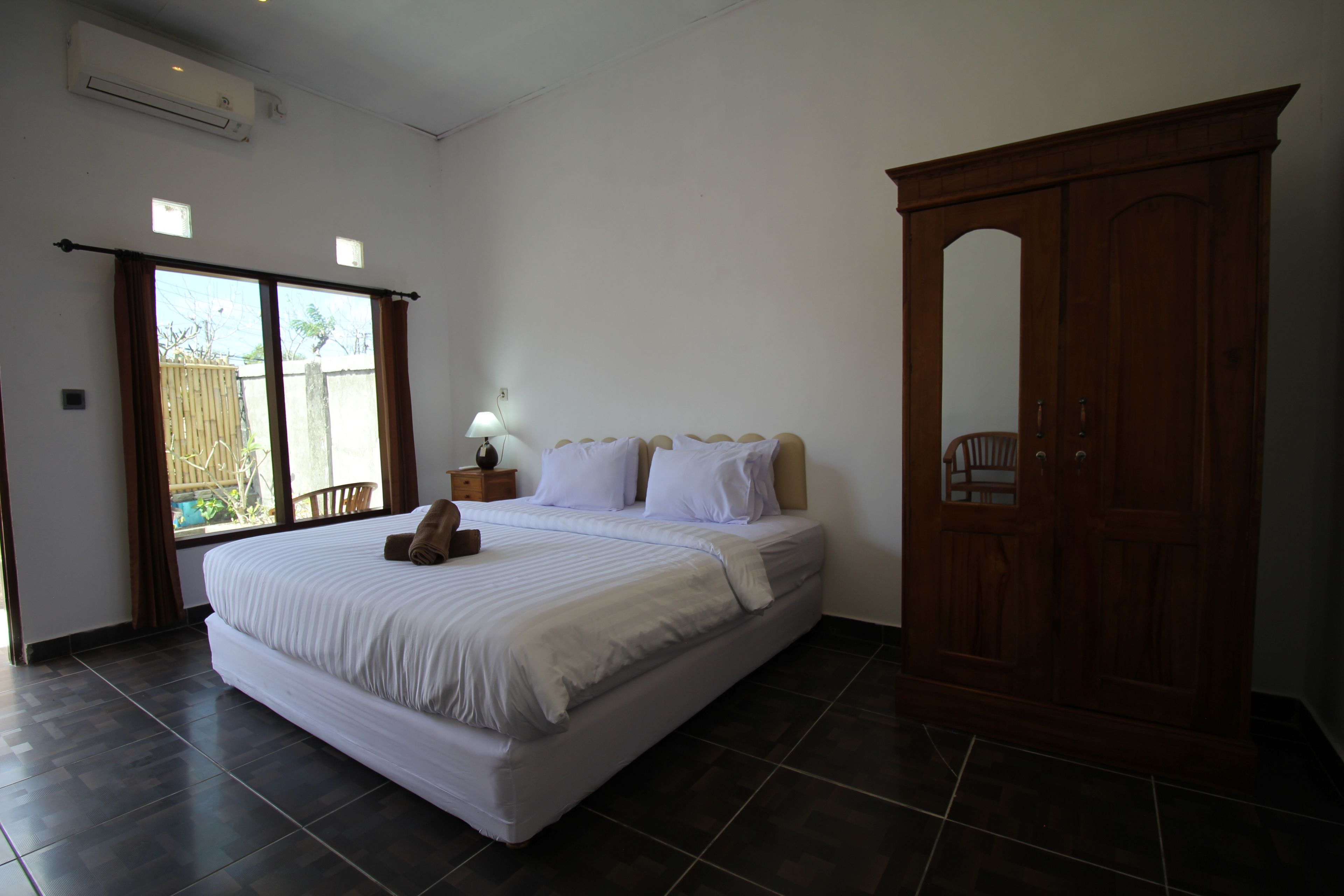 Quarto Standard, 1 cama de casal, não fumadores, pátio | Wi-fi grátis 