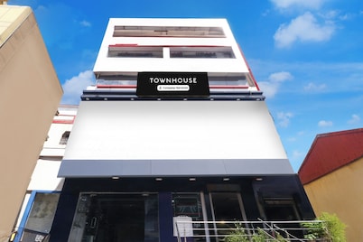 Super Townhouse Bank More Dhanbad