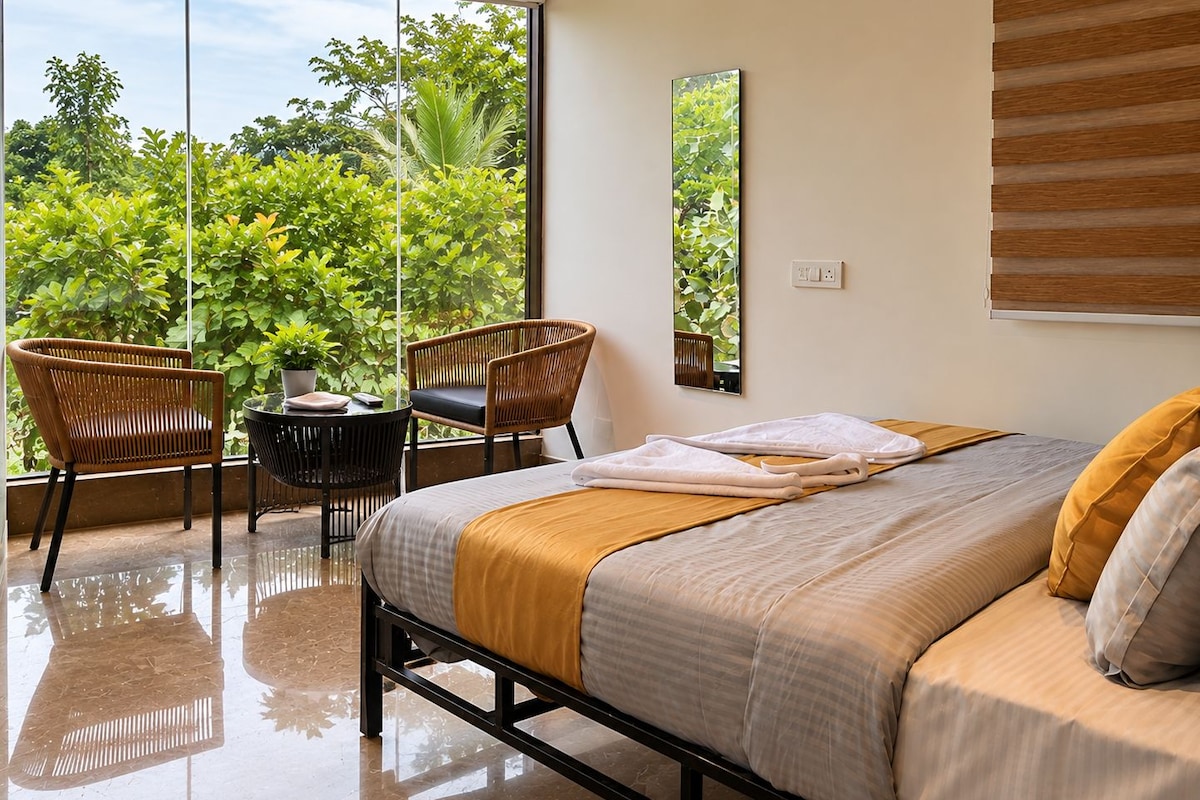 Quarto casal luxo, vista para o jardim | Wi-Fi de cortesia, roupa de cama