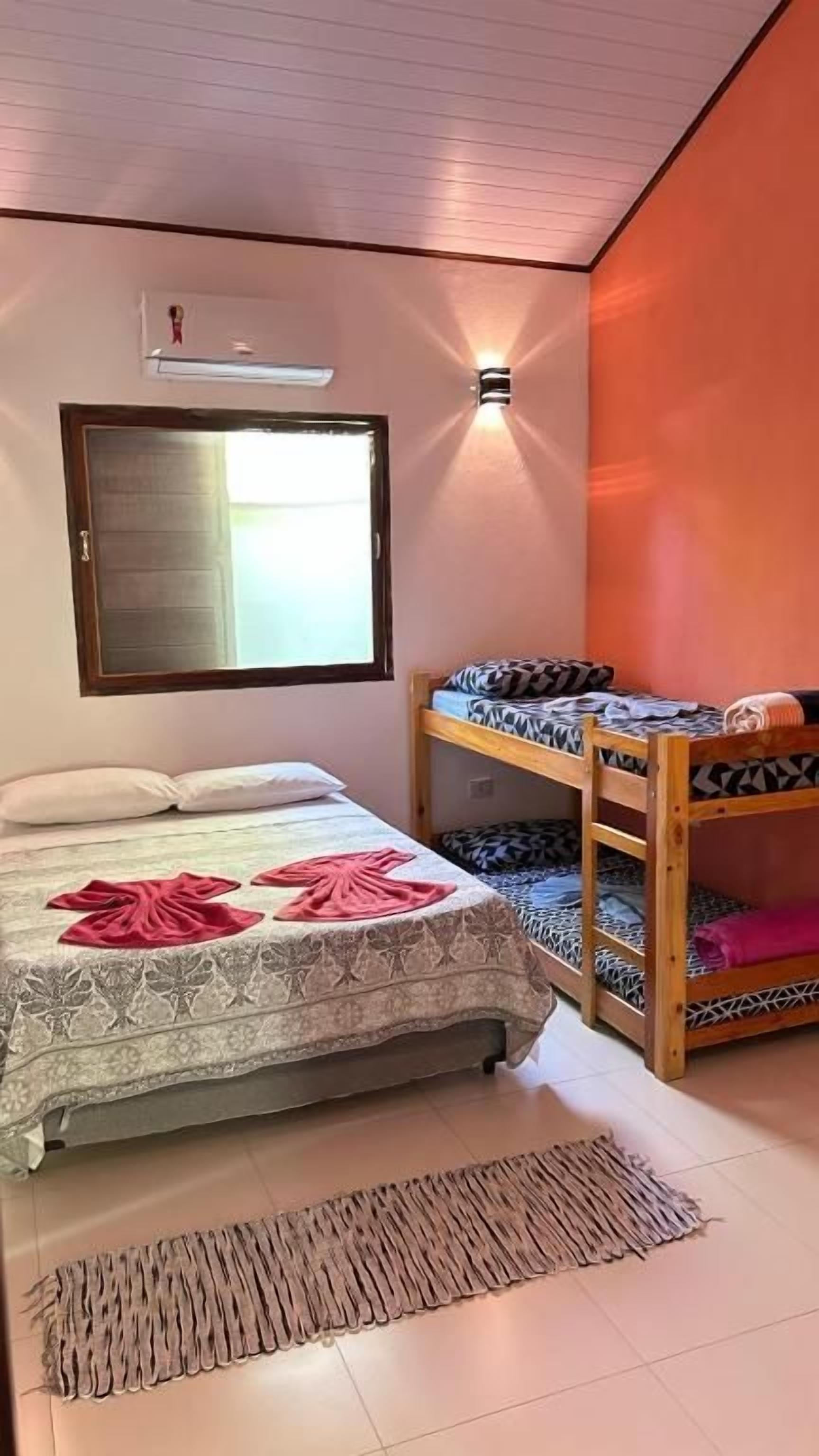 Quarto Quádruplo Comfort | Wi-fi grátis 