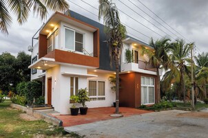 Fachada da propriedade