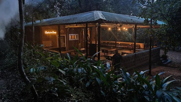 Captain's Camp - Sirsi