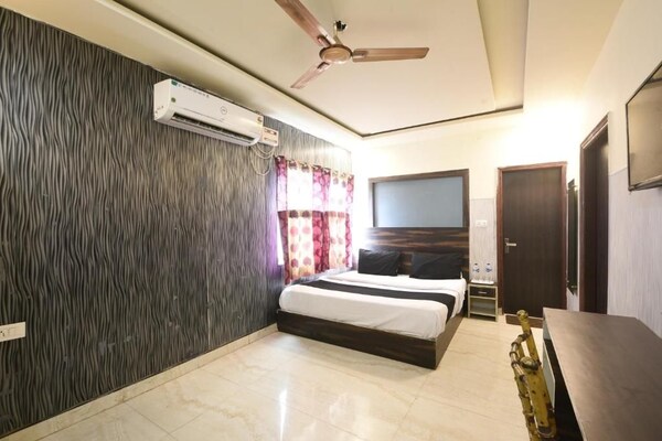 Hotel Stay 21 - Faridabad