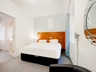 Standard Double Room - Shared