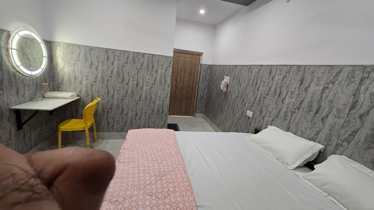 Quarto luxo | Escrivaninha, espaço de trabalho para notebook, Wi-Fi de cortesia