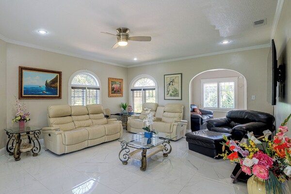 Hidden Gem Near Ocean Center, Water Park & Theater - Ormond Beach, FL