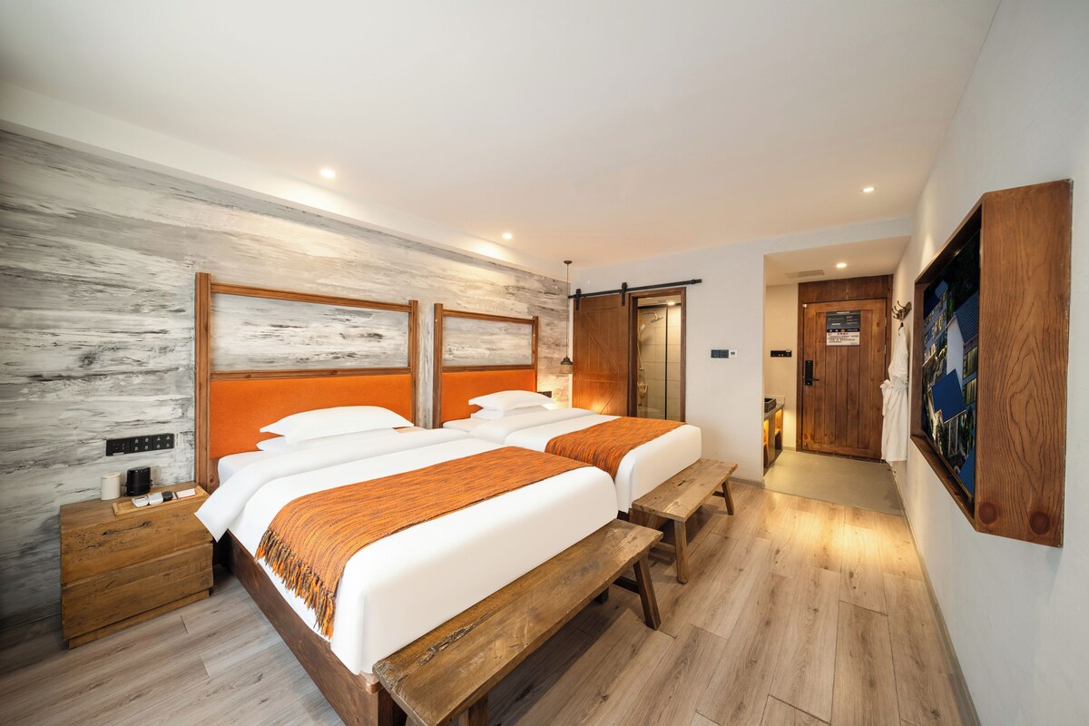 Quarto Twin Standard