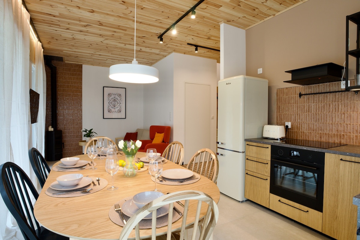 Apartamento (F1) | Área de estar | TV de tela plana 32 polegadas com canais digitais