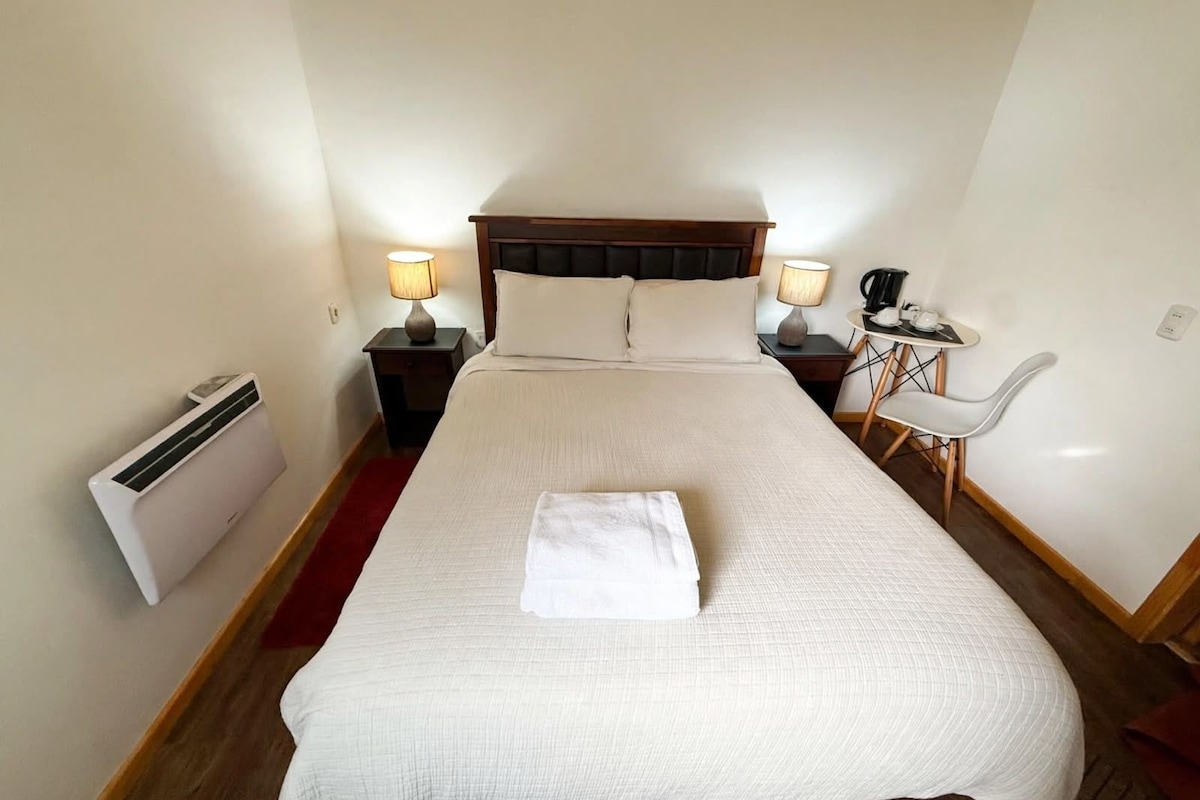 Quarto casal clássico | Wi-Fi de cortesia