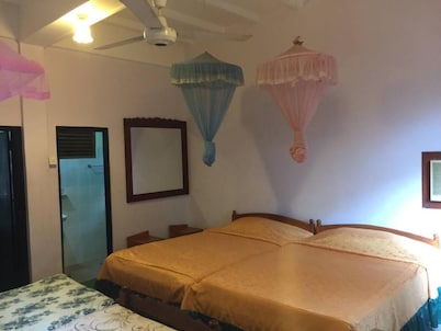 Hotel Shalini