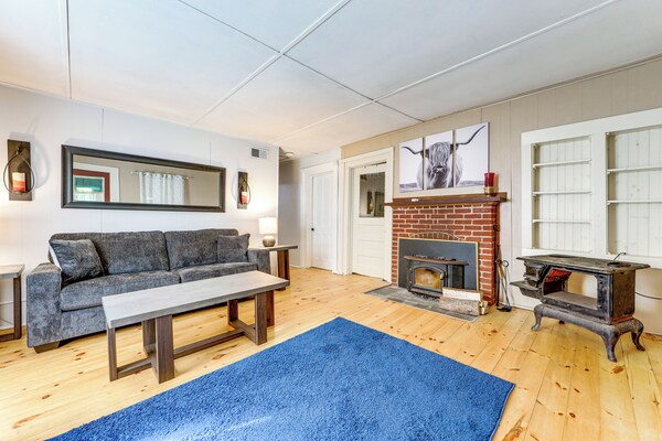 Adirondack Cabin At Historic Fenton House Hotel - State of New York