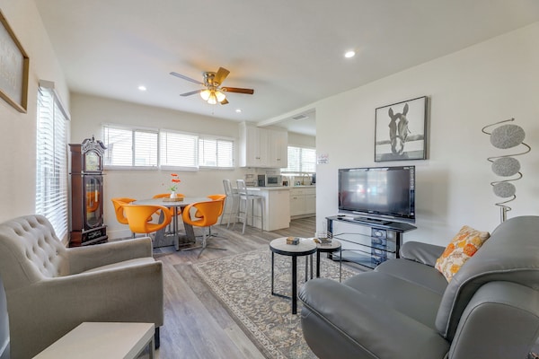 La Home W/ Porch, 3 Mi To Stadiums! - Los Angeles