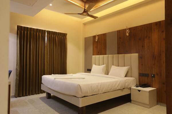 Hotel Adhis Park - Thanjavur
