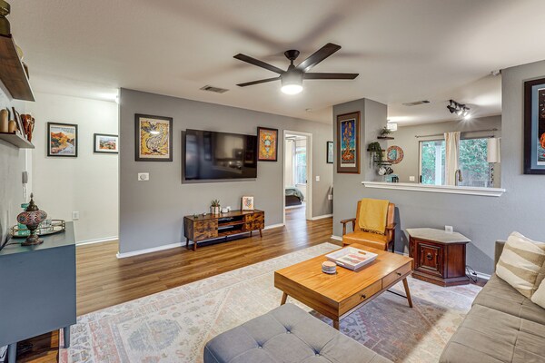 Easy Airport Access! Austin Home W/ Patio - Austin, TX