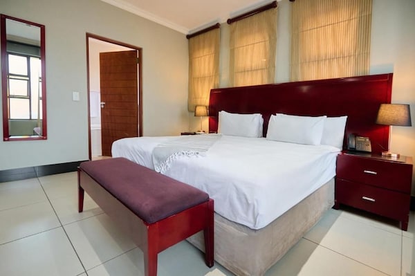 Tamboti Lodge - Pretoria