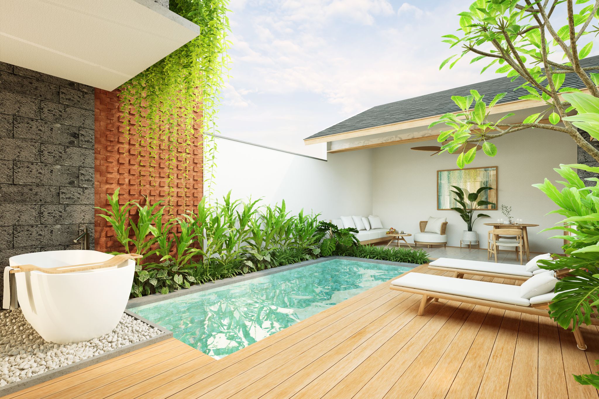 Uma área moderna de piscina ao ar livre com deck de madeira, espreguiçadeiras e um muro de tijolos com vegetação.