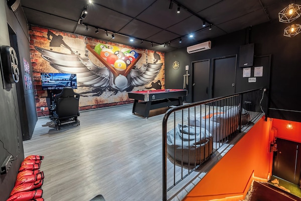 16pax Kl Karaoke & Vr Game Homestay By 4balance - 