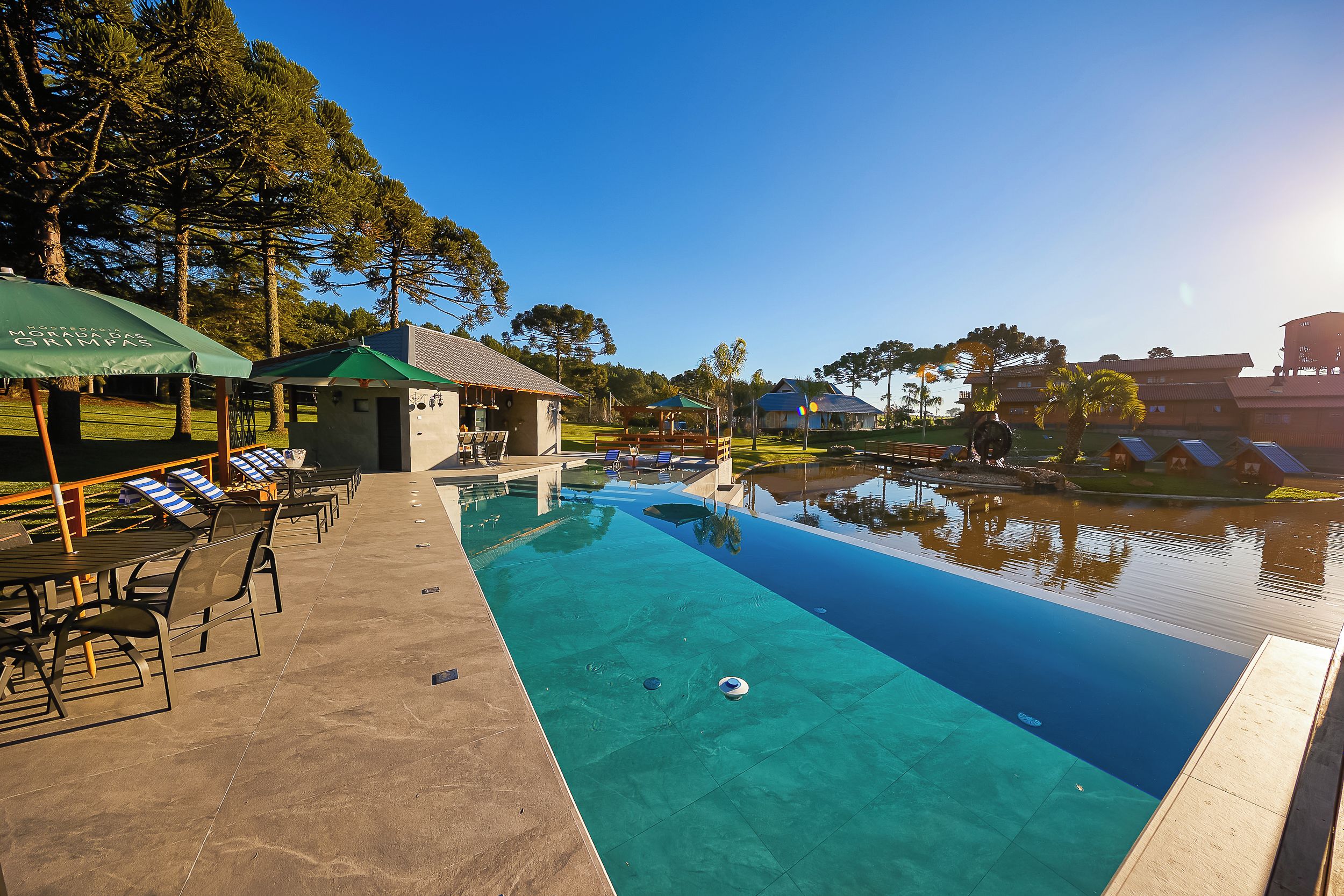Piscina externa