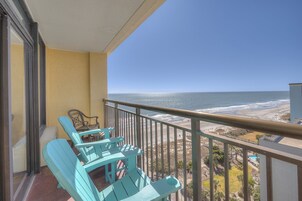 Deluxe Condo, 1 Bedroom, Ocean View (1505) | Varanda