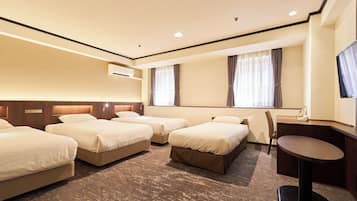 1 quarto, cofres nos quartos, escrivaninha