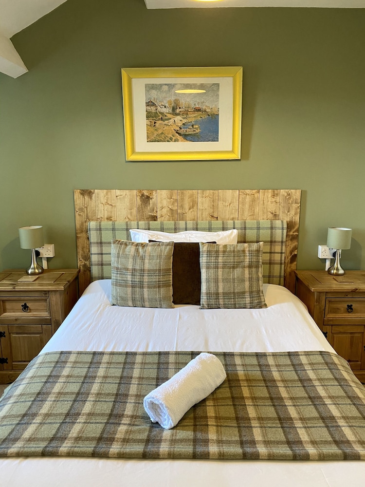 Number 19 Guesthouse - Barrow-in-Furness
