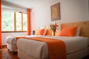 Quarto duplo, 1 quarto | Frigobar, cofres nos quartos, individualmente decorados