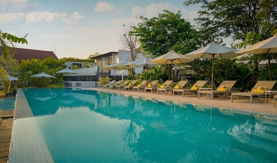 The Aviary Hotel