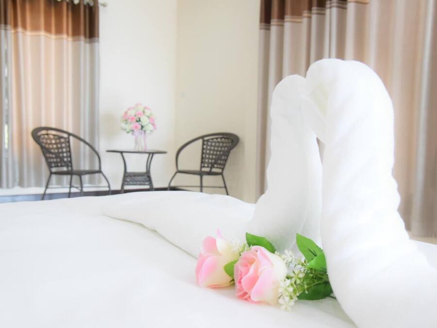 Secretária, camas desdobráveis, Wi-fi grátis, roupa de cama fornecida