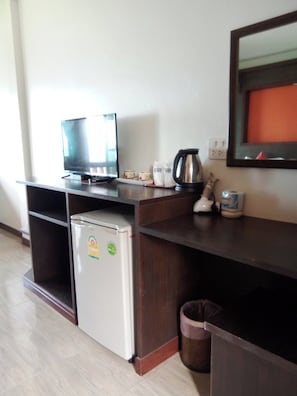 Deluxe Double Bed With Balcony and Sea View | Comodidades do quarto