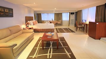 Quarto superior (Suite) | Roupas de cama premium, frigobar, cofres nos quartos, escrivaninha