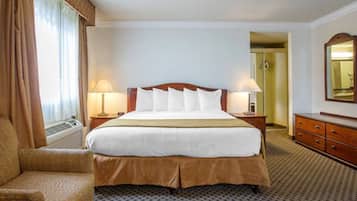Quarto Standard, 1 cama king-size | Secretária, ferro/tábua de engomar, Wi-fi grátis
